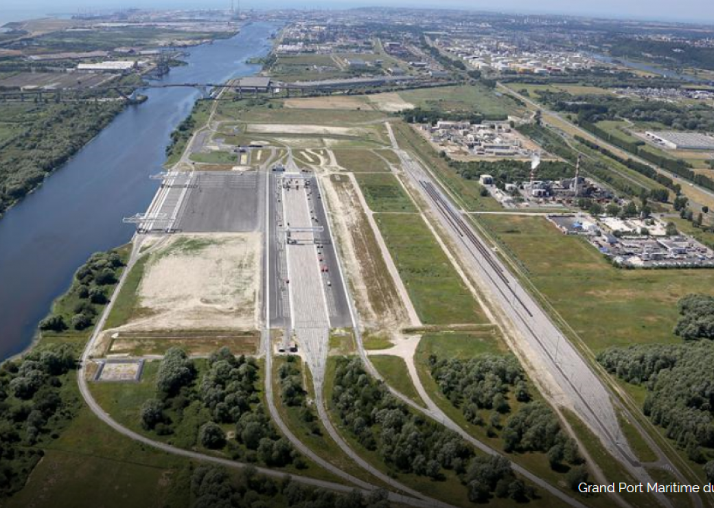 Plateforme multimodale à Sandouville