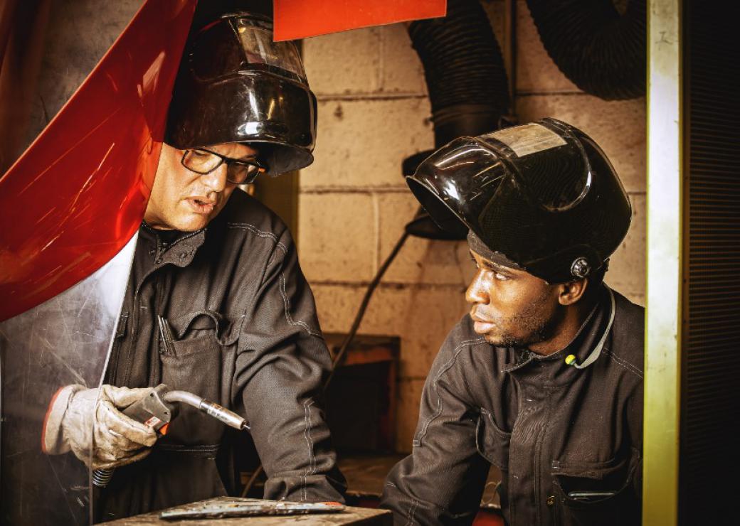 Apprentissage : nouvelle offre d’investissement avec la FNADIR | Banque ...